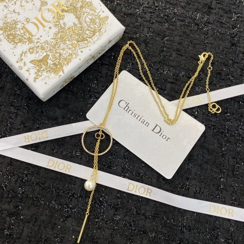Economical Christian Dior Necklaces