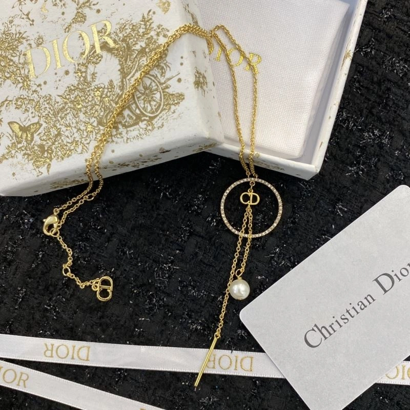 Economical Christian Dior Necklaces