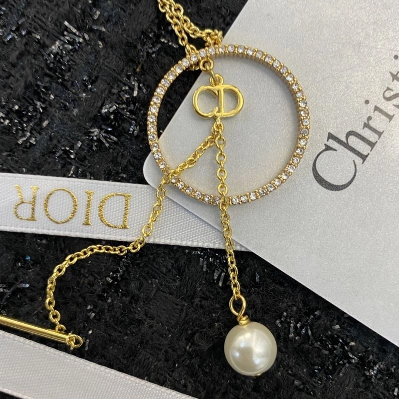 Economical Christian Dior Necklaces