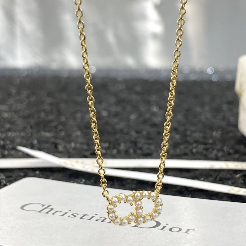 Economical Christian Dior Necklaces