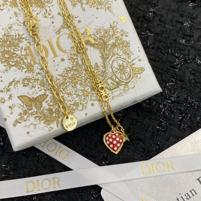 Economical Christian Dior Necklaces