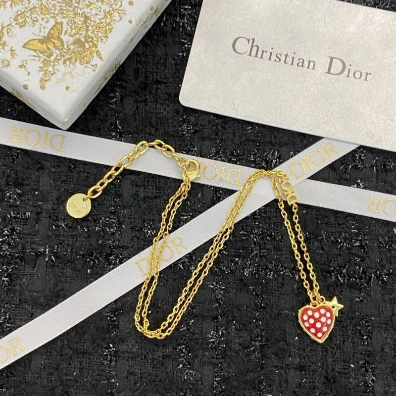Economical Christian Dior Necklaces
