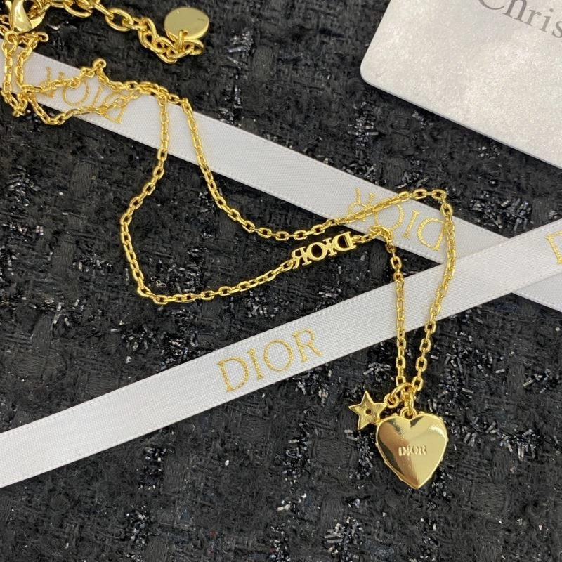 Economical Christian Dior Necklaces
