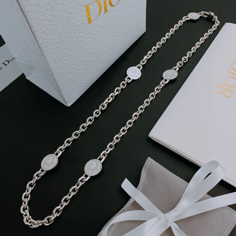 Economical Christian Dior Necklaces