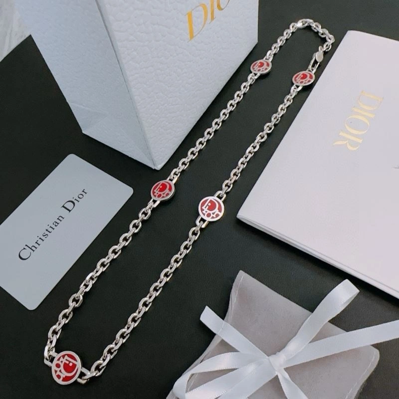 Economical Christian Dior Necklaces