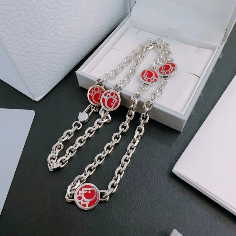 Economical Christian Dior Necklaces