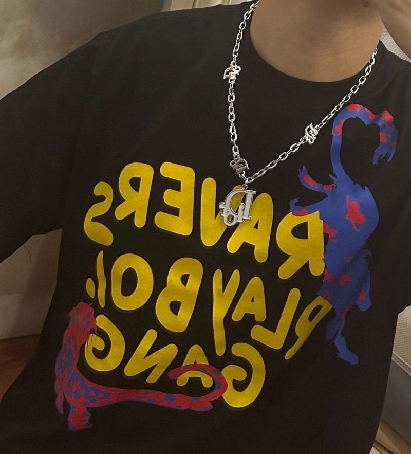 Indistinguishable Christian Dior Necklaces