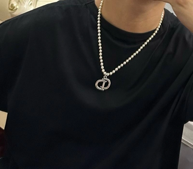 Bargain Christian Dior Necklaces