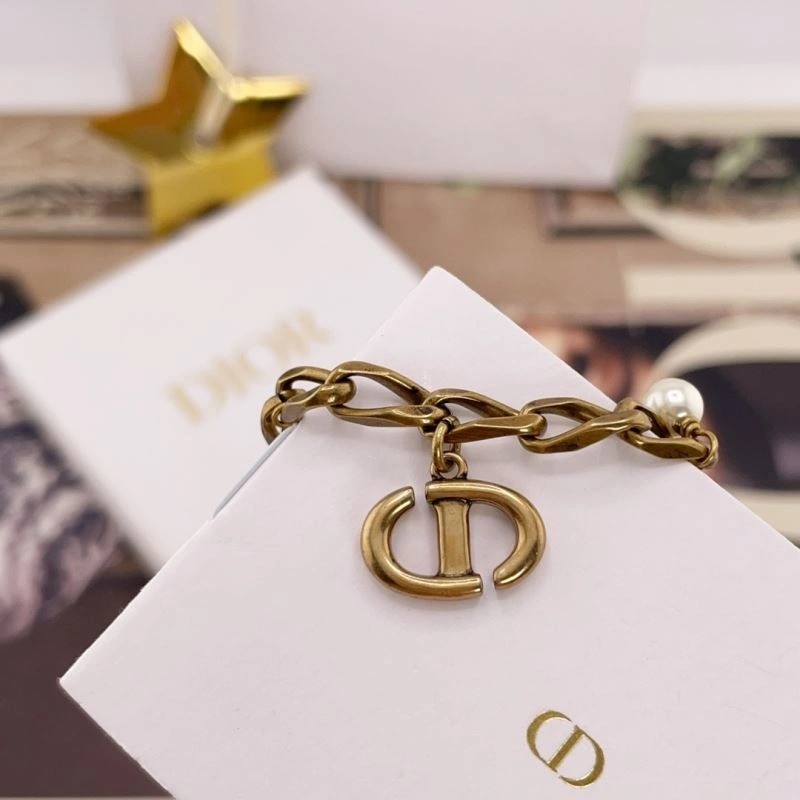 Exact replica Christian Dior Necklaces