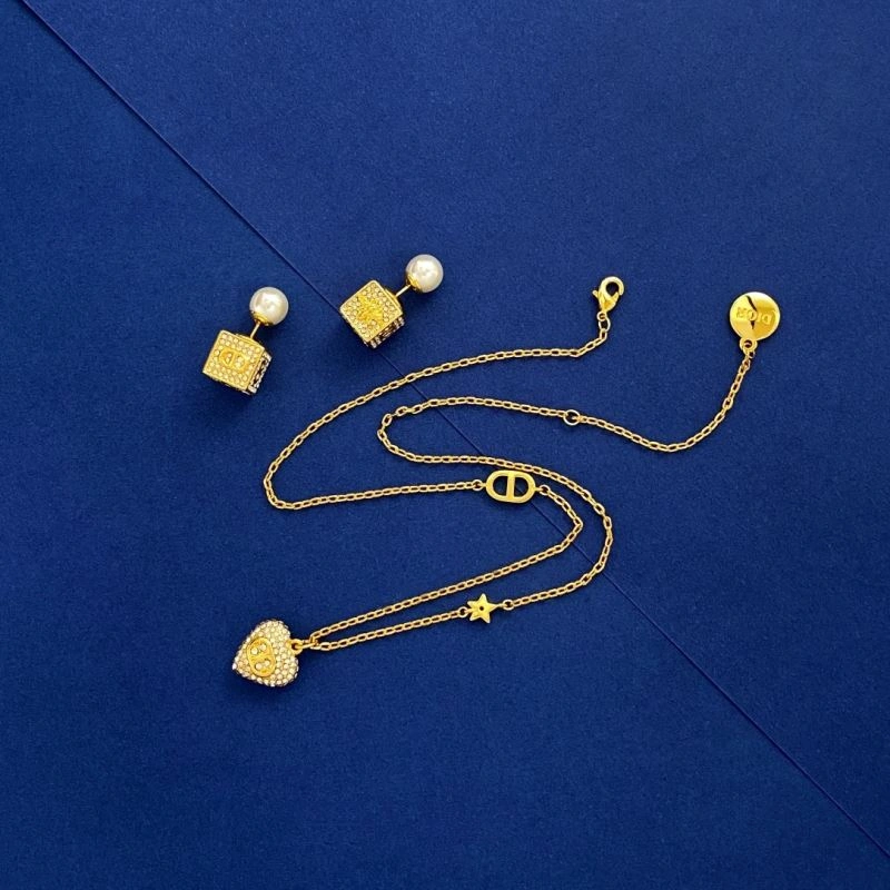 Christian Dior Necklaces