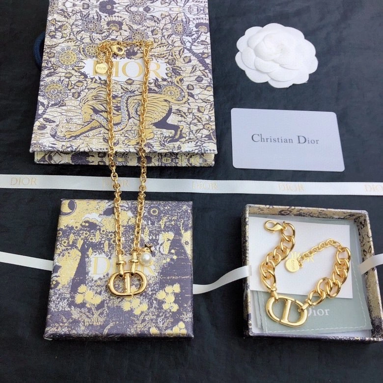 OEM Christian Dior Necklaces