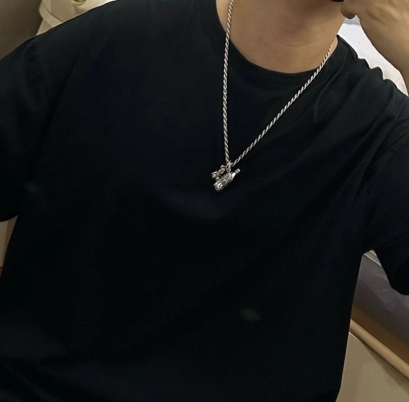 Bargain Christian Dior Necklaces