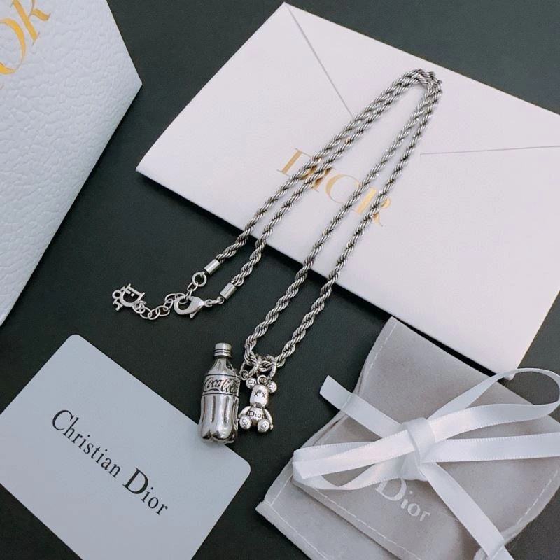 Bargain Christian Dior Necklaces
