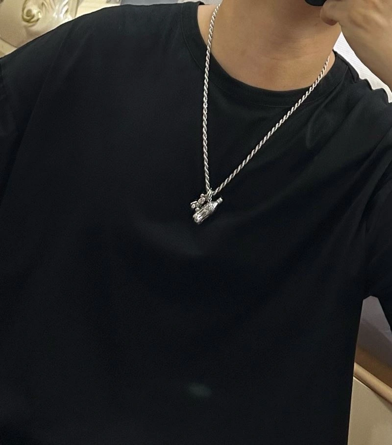 Bargain Christian Dior Necklaces