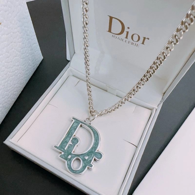 1:1 copy Christian Dior Necklaces