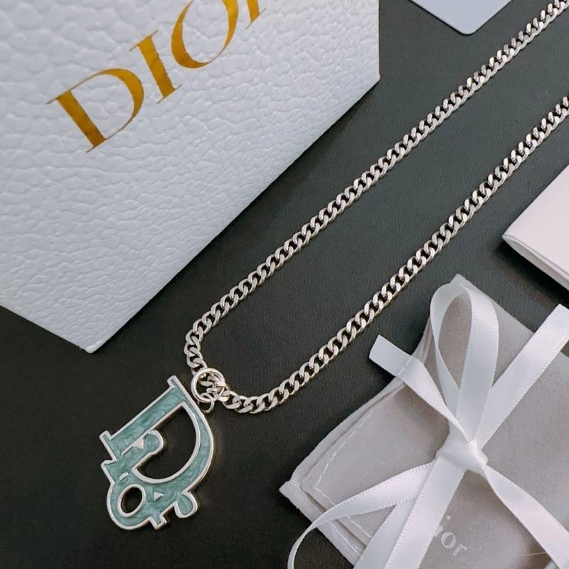 1:1 copy Christian Dior Necklaces