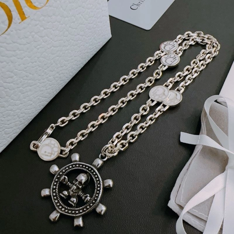 Top mirror Christian Dior Necklaces