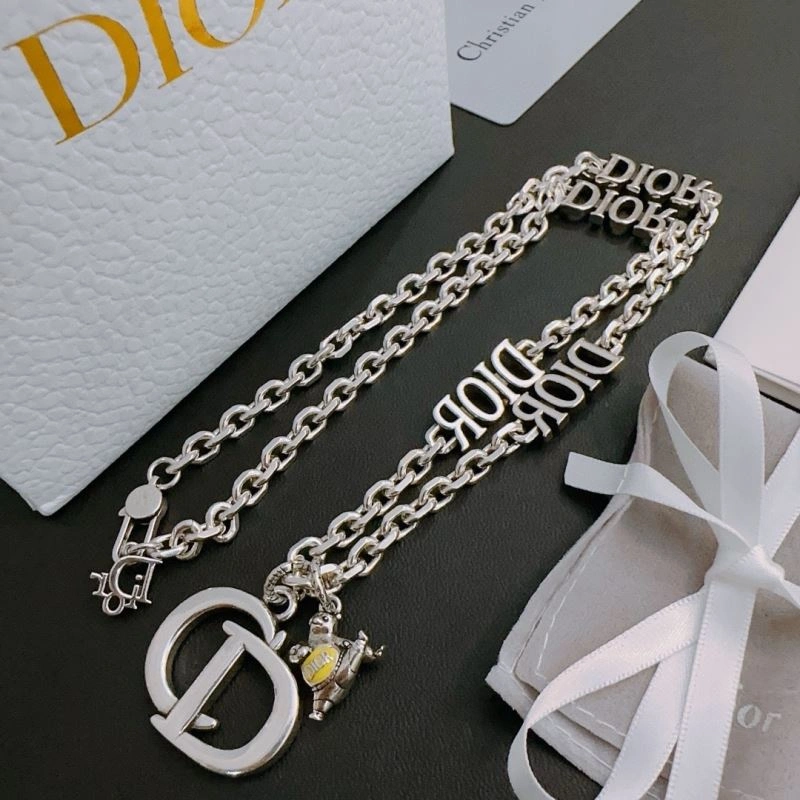 High fidelity Christian Dior Necklaces