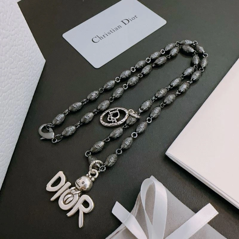 Economical Christian Dior Necklaces