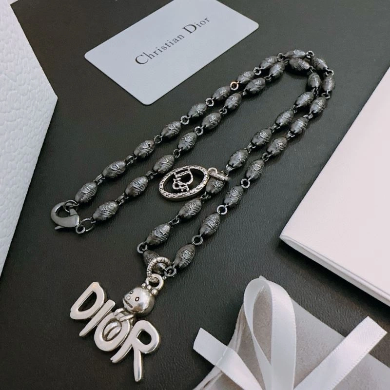 Economical Christian Dior Necklaces