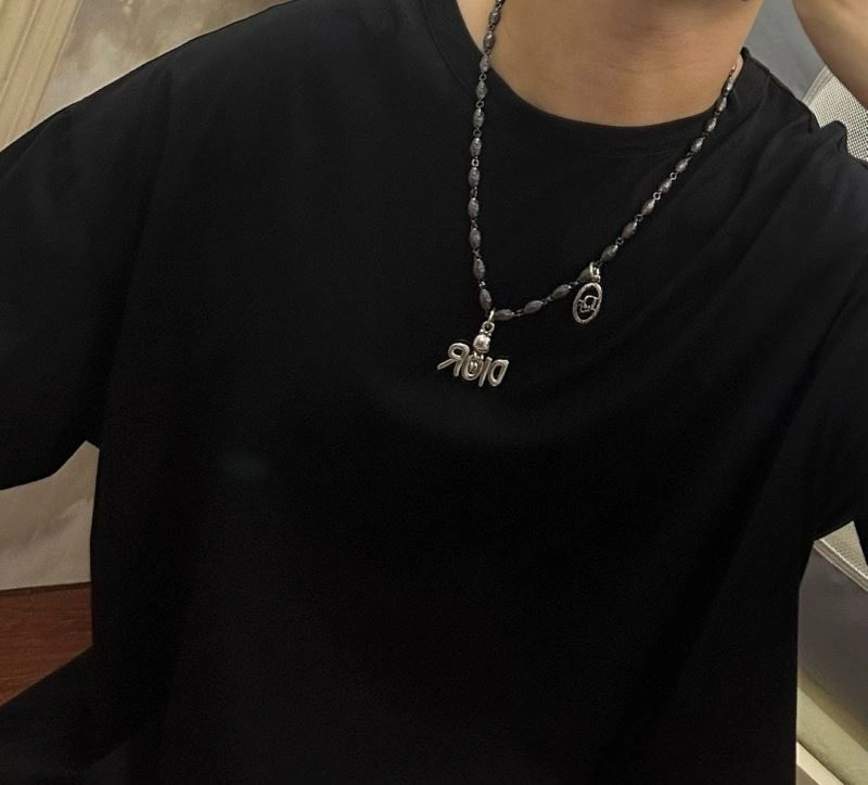 Economical Christian Dior Necklaces