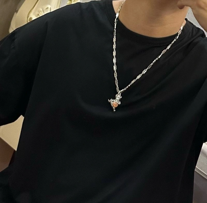 Reasonably priced Christian Dior Necklaces