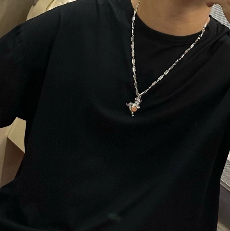 Reasonably priced Christian Dior Necklaces