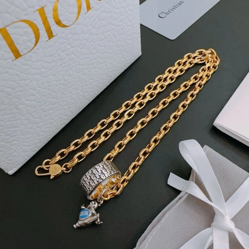 Official Christian Dior Necklaces