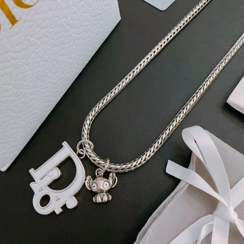 Factory-made Christian Dior Necklaces