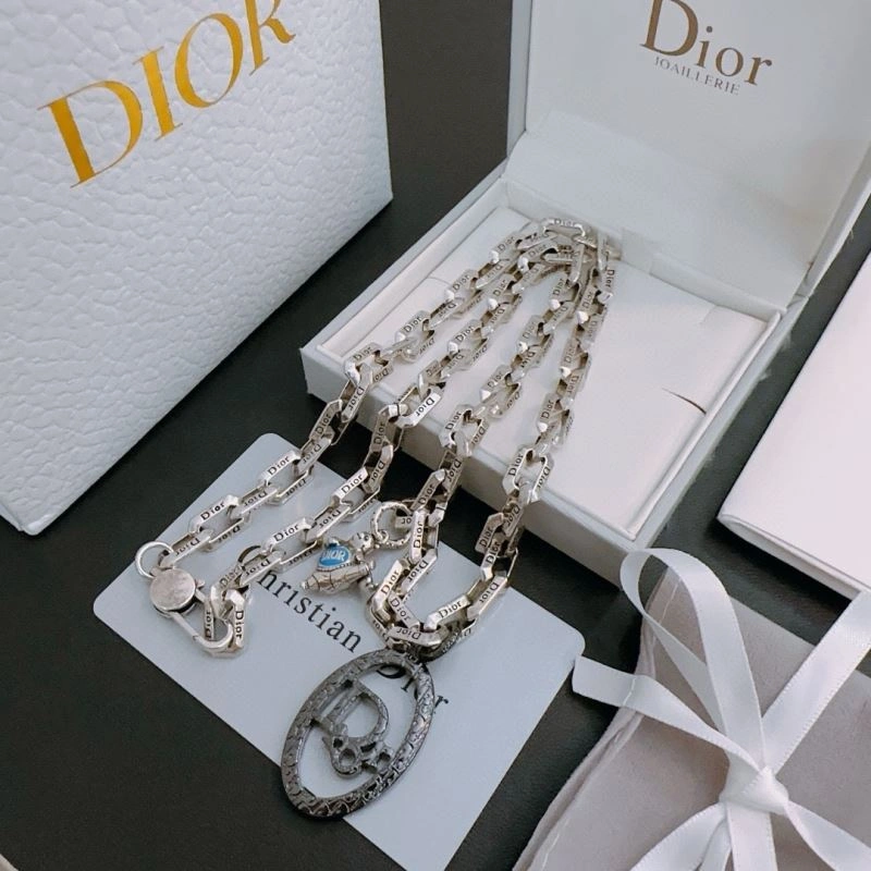 1:1 copy Christian Dior Necklaces
