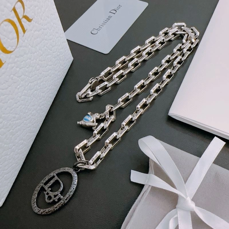 1:1 copy Christian Dior Necklaces