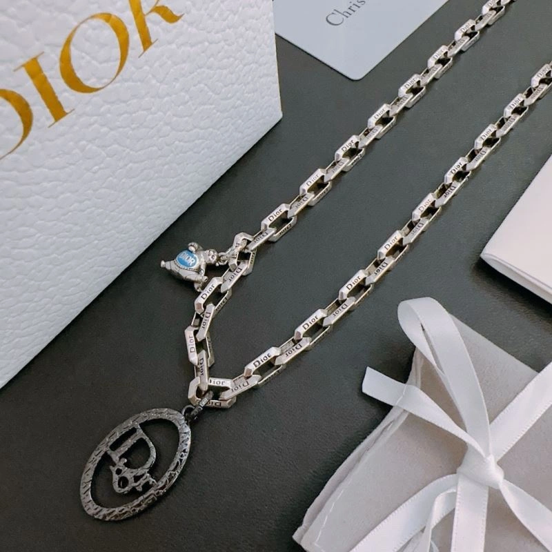 1:1 copy Christian Dior Necklaces
