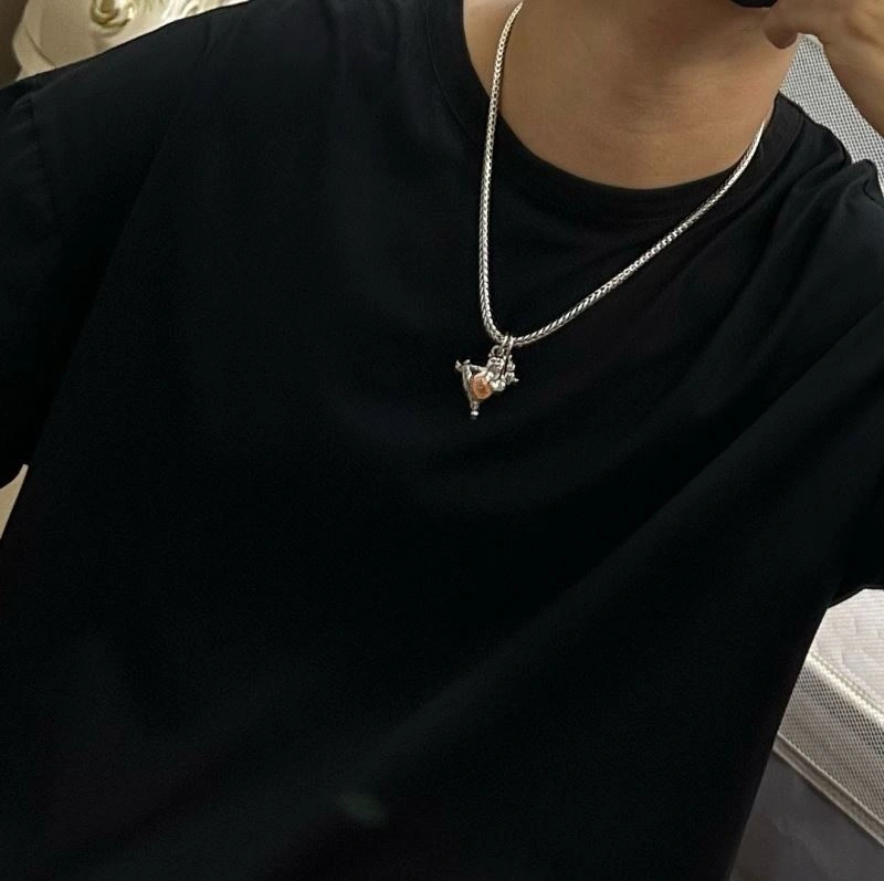 Value-priced Christian Dior Necklaces