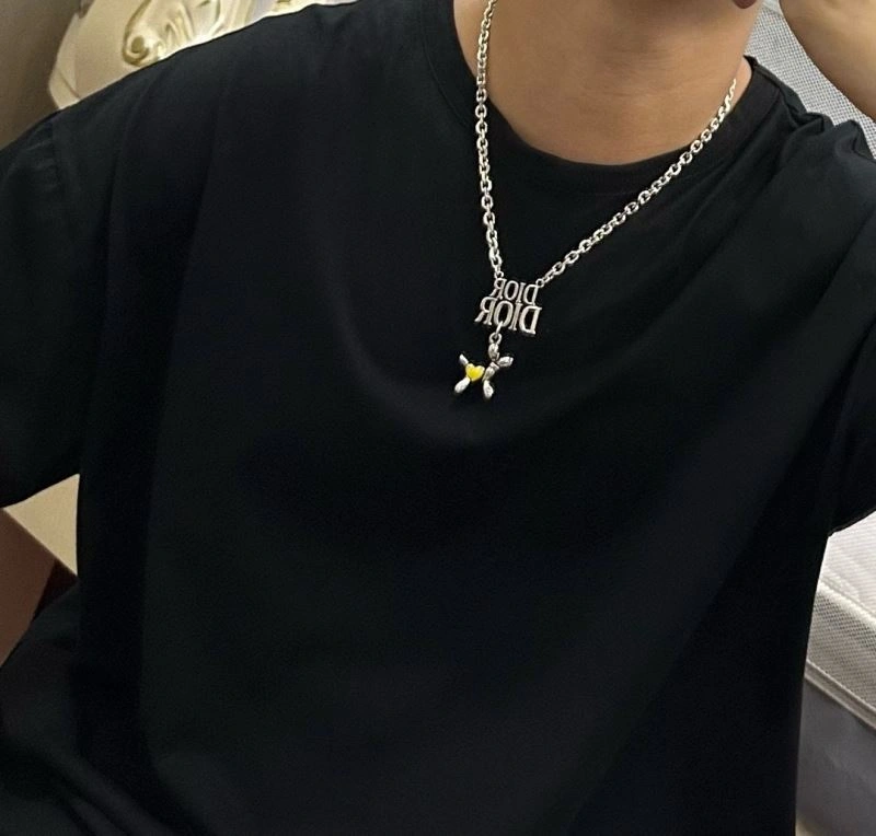 Inexpensive Christian Dior Necklaces