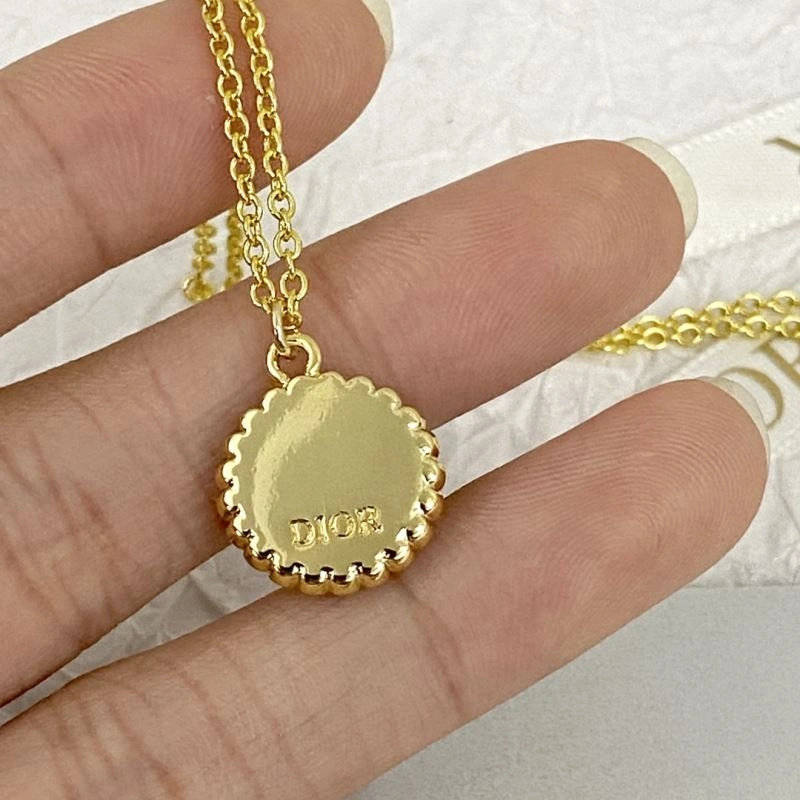 Factory-made Christian Dior Necklaces