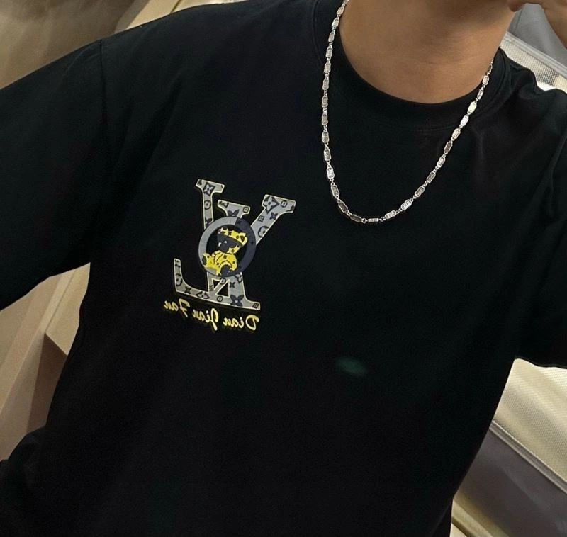 Reasonably priced Christian Dior Necklaces
