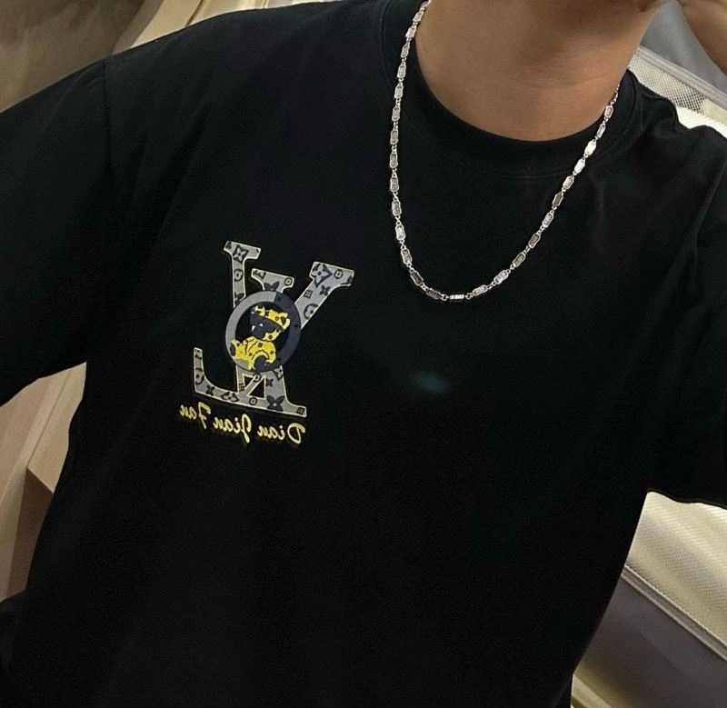 Reasonably priced Christian Dior Necklaces