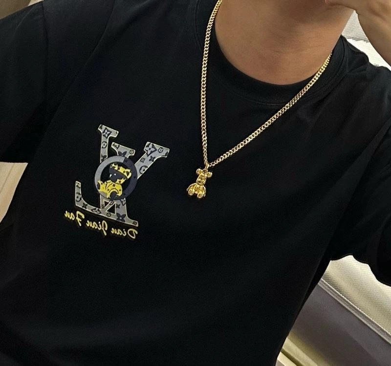 Exact replica Christian Dior Necklaces