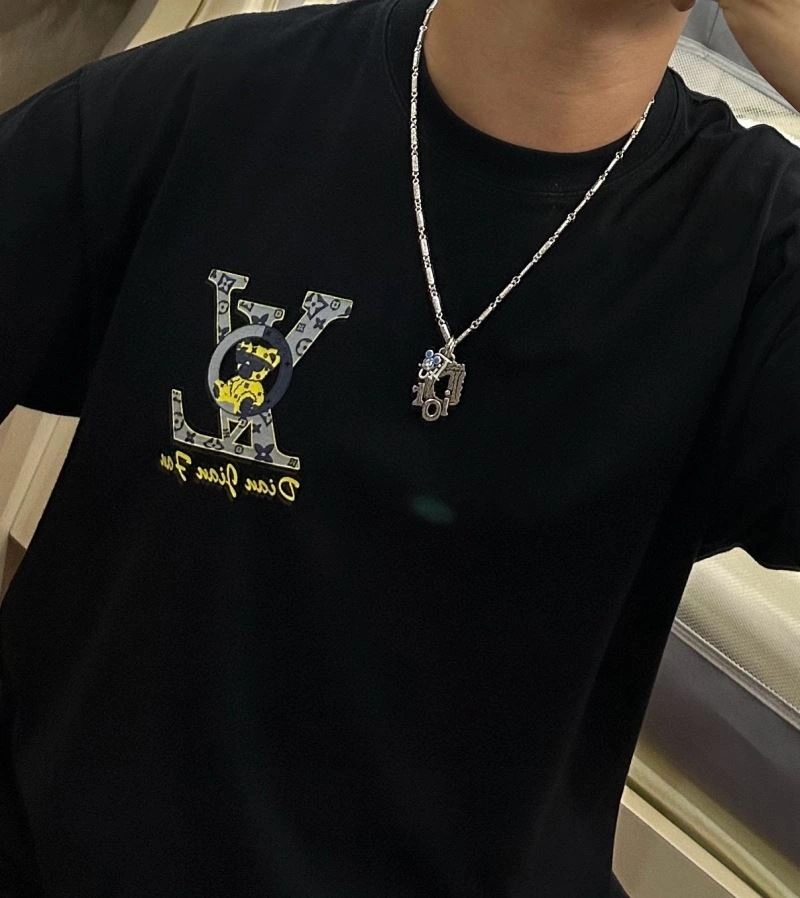 High accuracy Christian Dior Necklaces