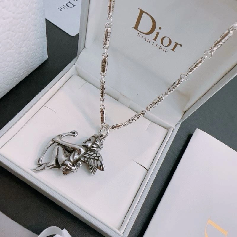 Official Christian Dior Necklaces