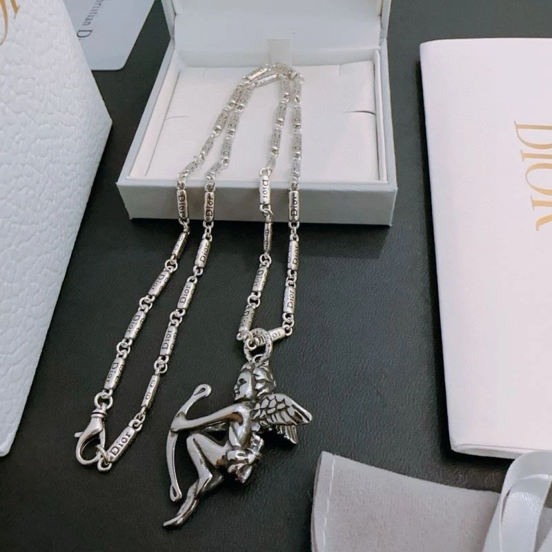 Official Christian Dior Necklaces