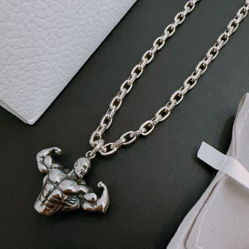 Official Christian Dior Necklaces