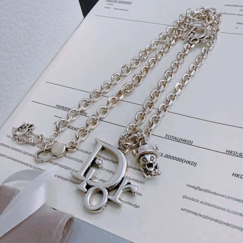 Economical Christian Dior Necklaces