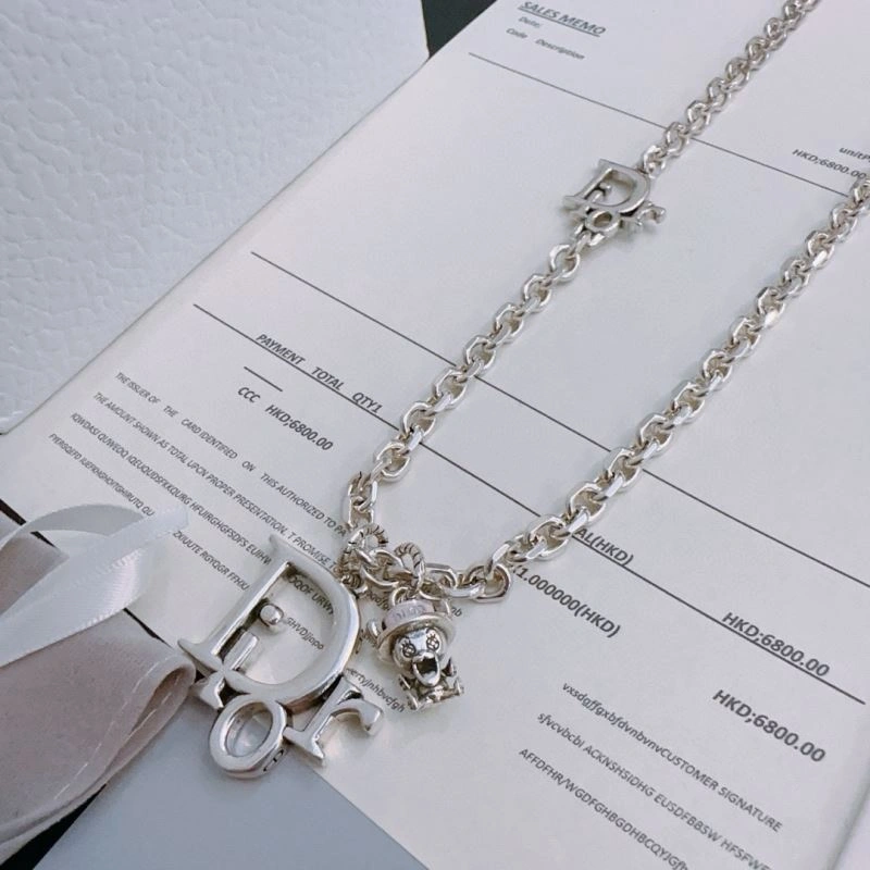 Economical Christian Dior Necklaces