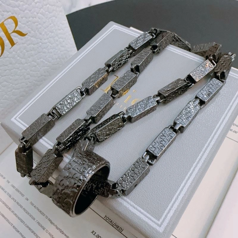Inexpensive Christian Dior Necklaces