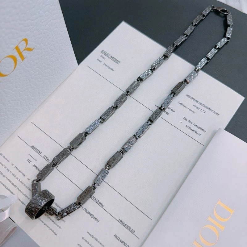 Inexpensive Christian Dior Necklaces