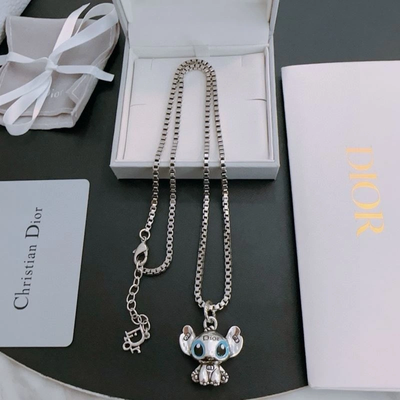 Exact replica Christian Dior Necklaces