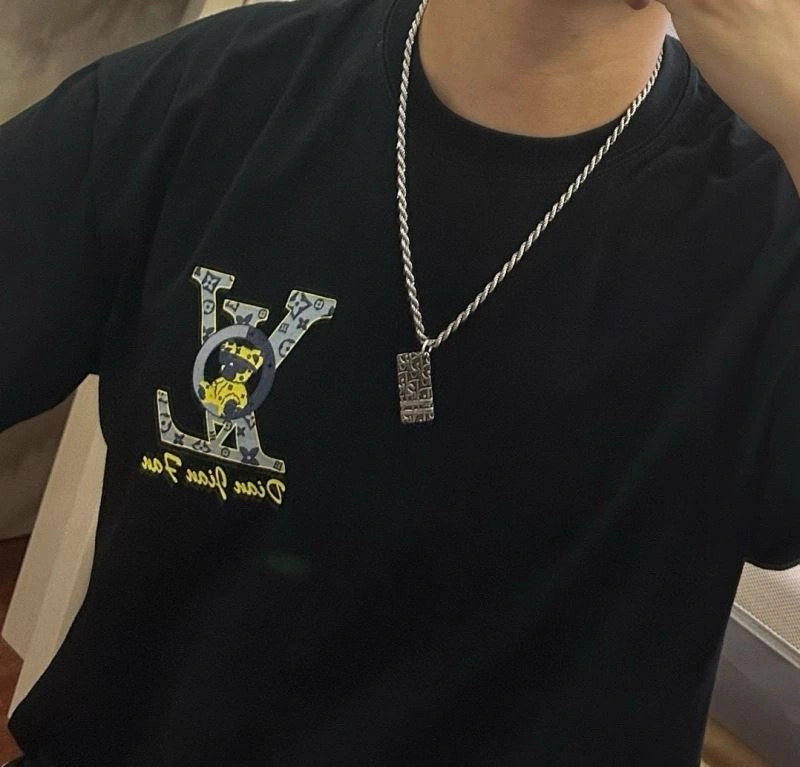Bargain Christian Dior Necklaces