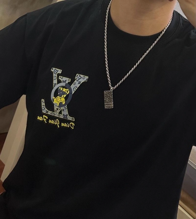 Bargain Christian Dior Necklaces