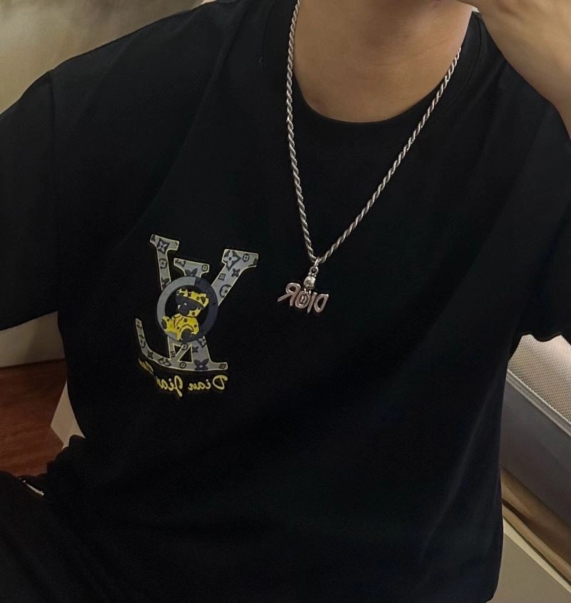 Cut-rate Christian Dior Necklaces